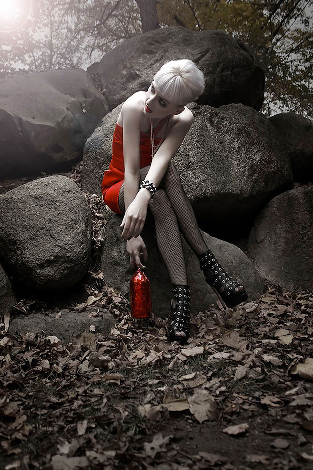 Creative Photography: Dramatic Effects Of Red & Black | Bit Rebels