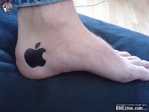The Mac Daddy Collection Of Apple Logo Tattoos [20 Pics] | Bit Rebels
