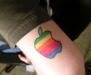 The Mac Daddy Collection Of Apple Logo Tattoos [20 Pics] | Bit Rebels