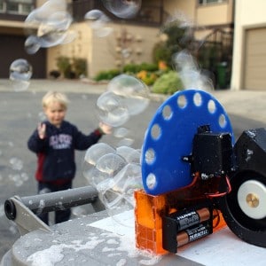 DIY Bubble Machine: The Perfect Project For Geeks & Their Kids | Bit Rebels