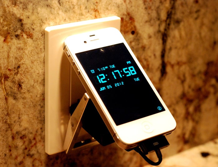 Volt Buckle: Let Your Belt Charge Your Smartphone | Bit Rebels