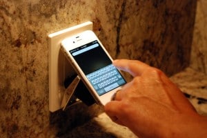 Volt Buckle: Let Your Belt Charge Your Smartphone | Bit Rebels