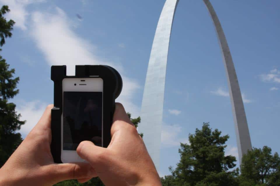 Phocus Case Allows DSLR Lenses To Be Used With Your iPhone | Bit Rebels