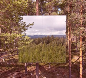 An Inspiring Mirrored Treehouse Design You'll Want To Experience