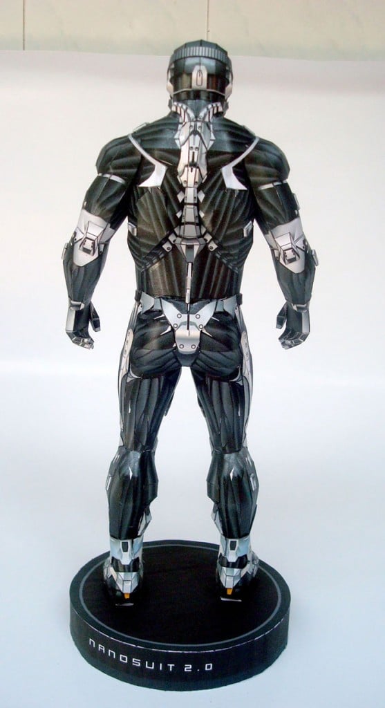 Papercraft Replica Of Crysis Nanosuit 2.0 Is Pure Mastery