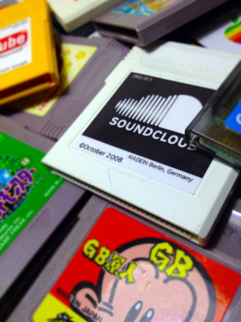 Nintendo Game Boy Cartridges Redesigned As Apple, Skype & More