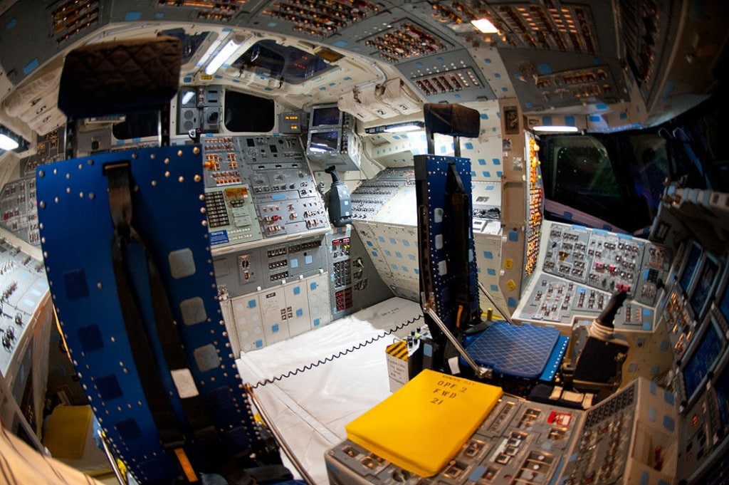 Spectacular Space Shuttle Flight Decks [10 Photos]
