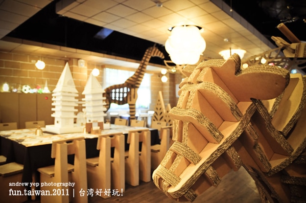 Cardboard Design: An Elegant Restaurant Created From Cardboard
