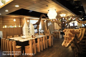 Cardboard Design: An Elegant Restaurant Created From Cardboard