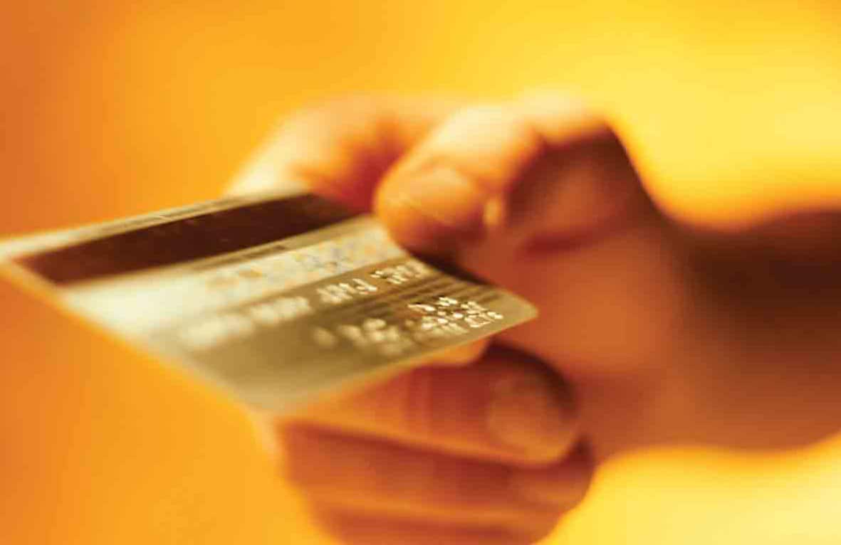 World's First Credit Card Made From Pure Gold & Diamonds