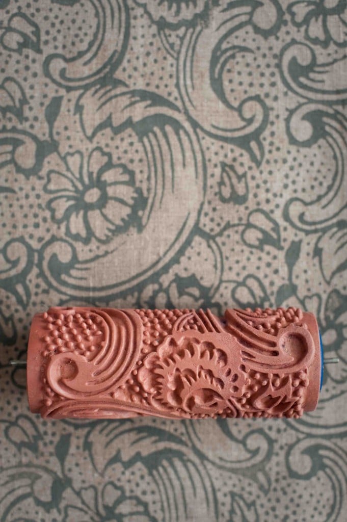 Wallpaper Paint: The Paint Roller That Creates A Wallpaper Look