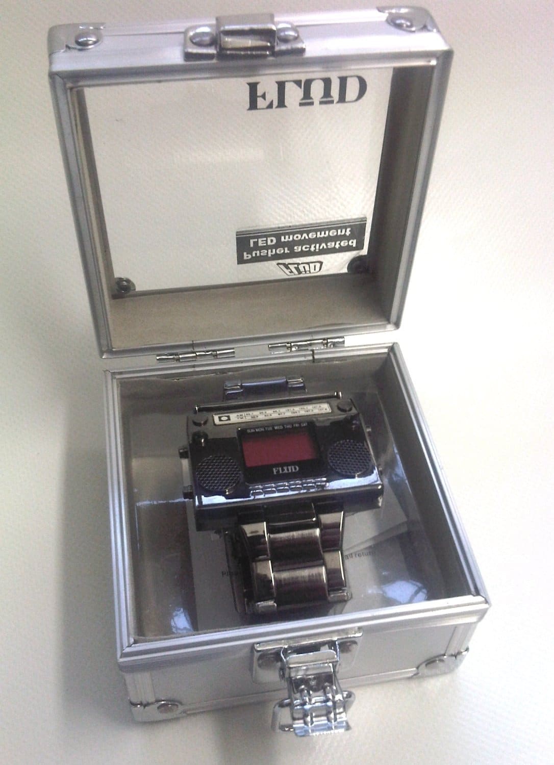 Boombox Retro Watch Fuses The '80s With Today