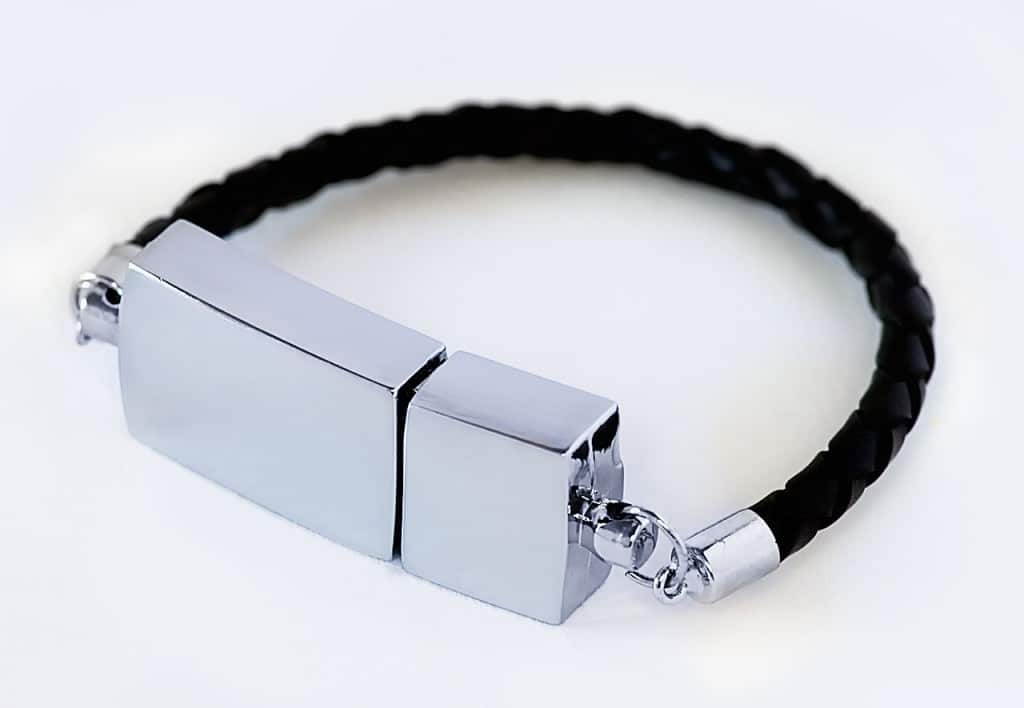 Leather USB Bracelet: Take Your Special Memories With You