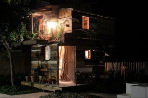 Creative Treehouse Built With Stuff Found In The Trash