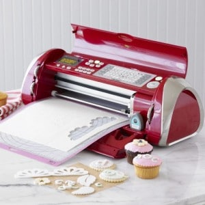 Cupcake Printer Turns Your Sloppy Cupcakes Into Delicious Artwork