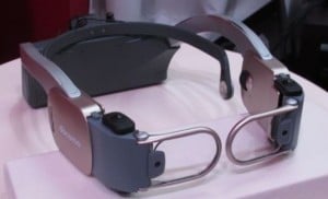 Head-Mounted Smartphone Project Includes Virtual Reality Calls