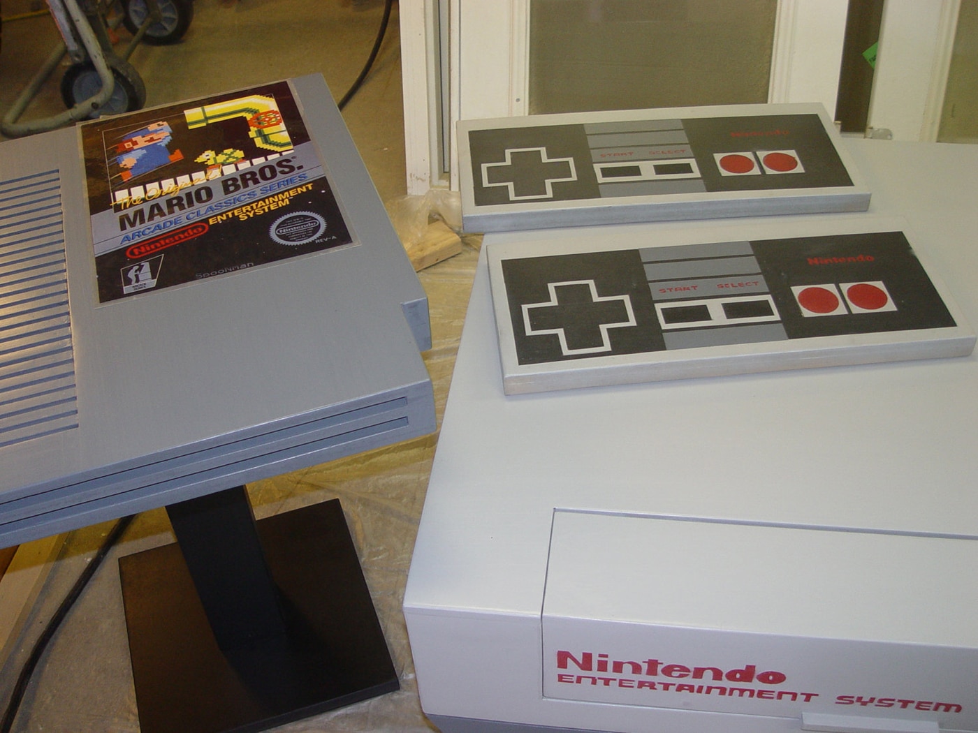 Retro Geek Paradise: Your Own NES Living Room Design