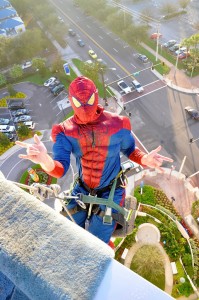 Real Superheroes: Spider-Man Window Washers Surprise Sick Children