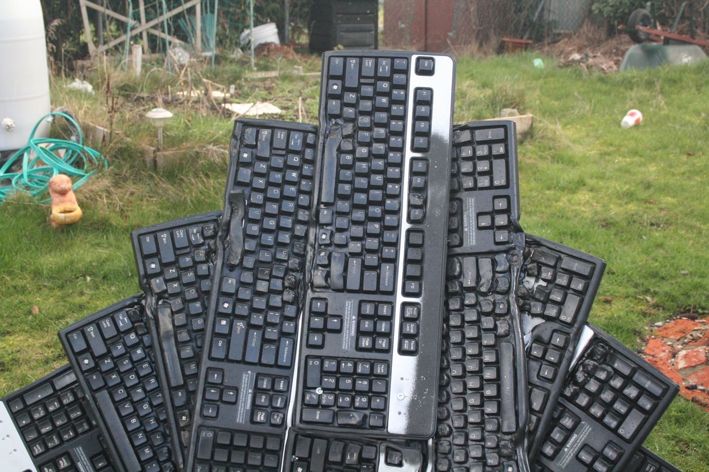 Throne Of Nerds: Game Of Thrones Tribute Made From Computer Keyboards