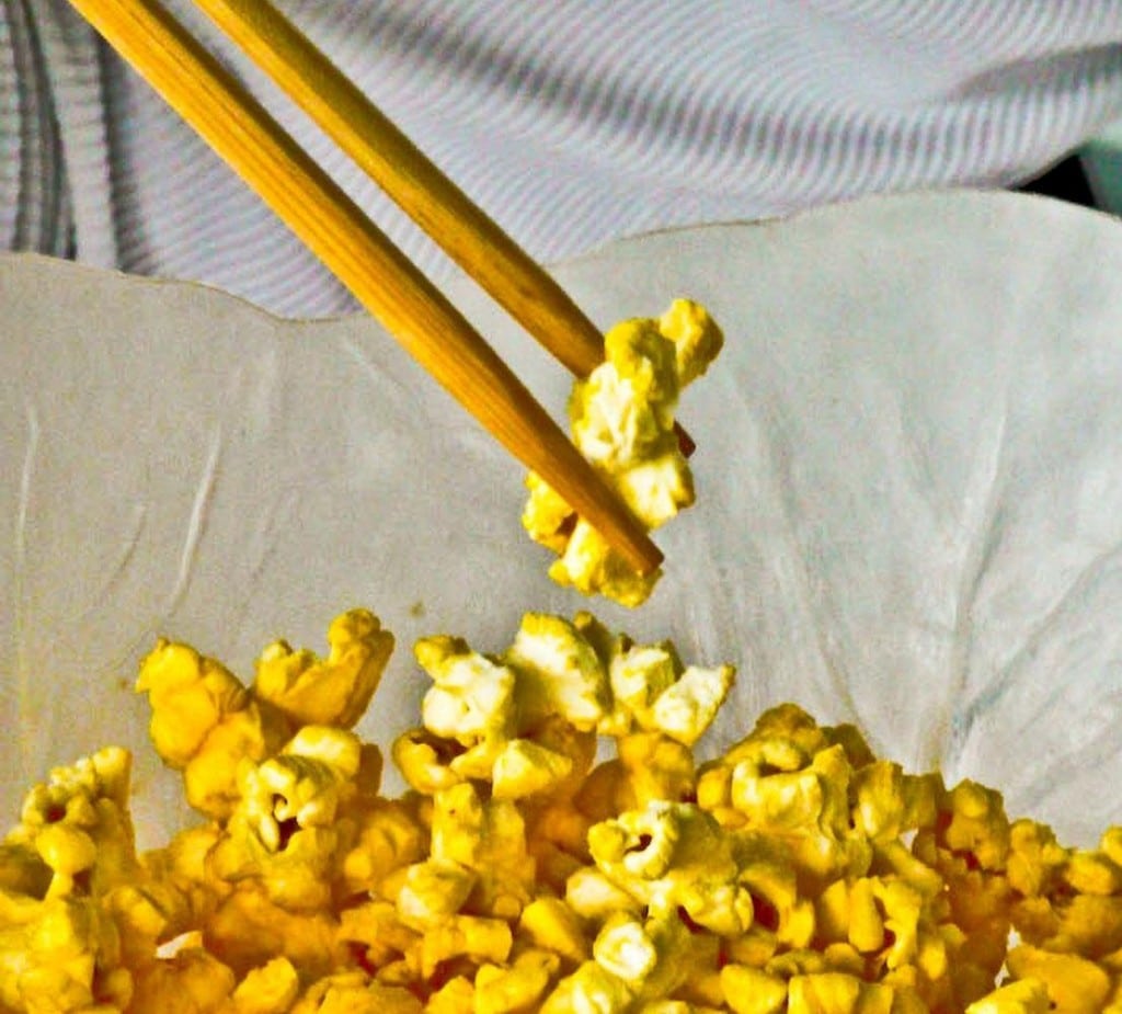 How Smart Geeks Keep Their Hands Clean While Snacking & Typing/Gaming