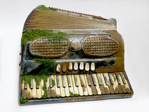 Modern Gadgets Turned Into 100-Year-Old Relics [30 Pictures] | Bit Rebels