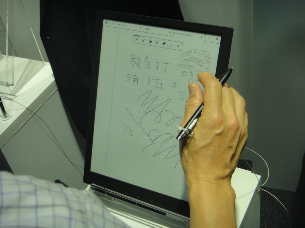 E-Ink Paper Notepad From Sony Ready For Release This Year | Bit Rebels