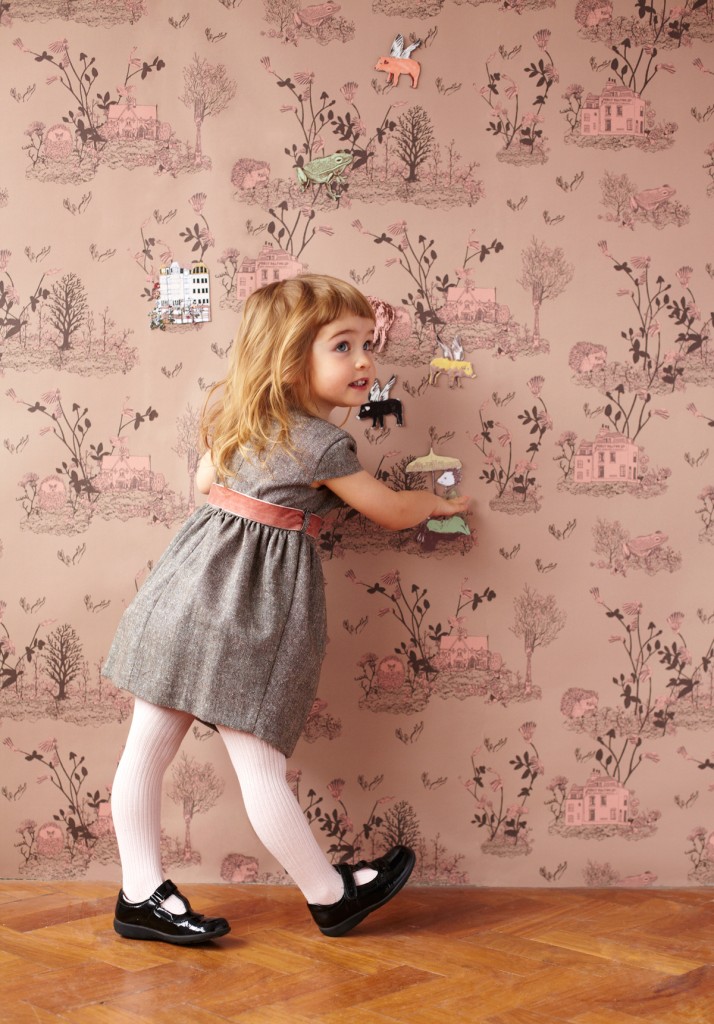 Magnetic Wallpaper Turns Ordinary Walls Into A Spontaneous Adventure ...