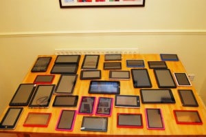 Ultimate Interactive Photo Frame Consists Of 20 Android Tablets | Bit ...