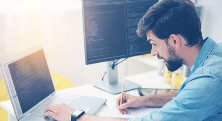 How To Choose An IT Solutions Contractor For Your Business | Bit Rebels