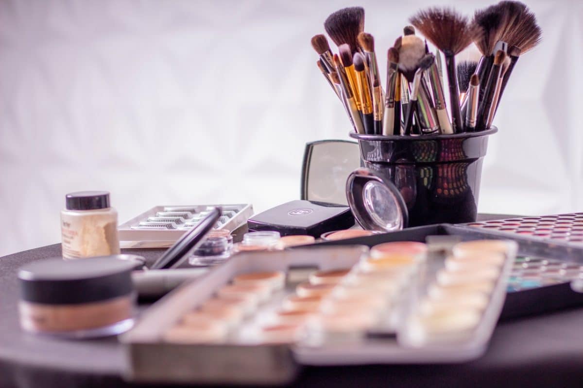 Essential Makeup Products For A Beginner | Bit Rebels