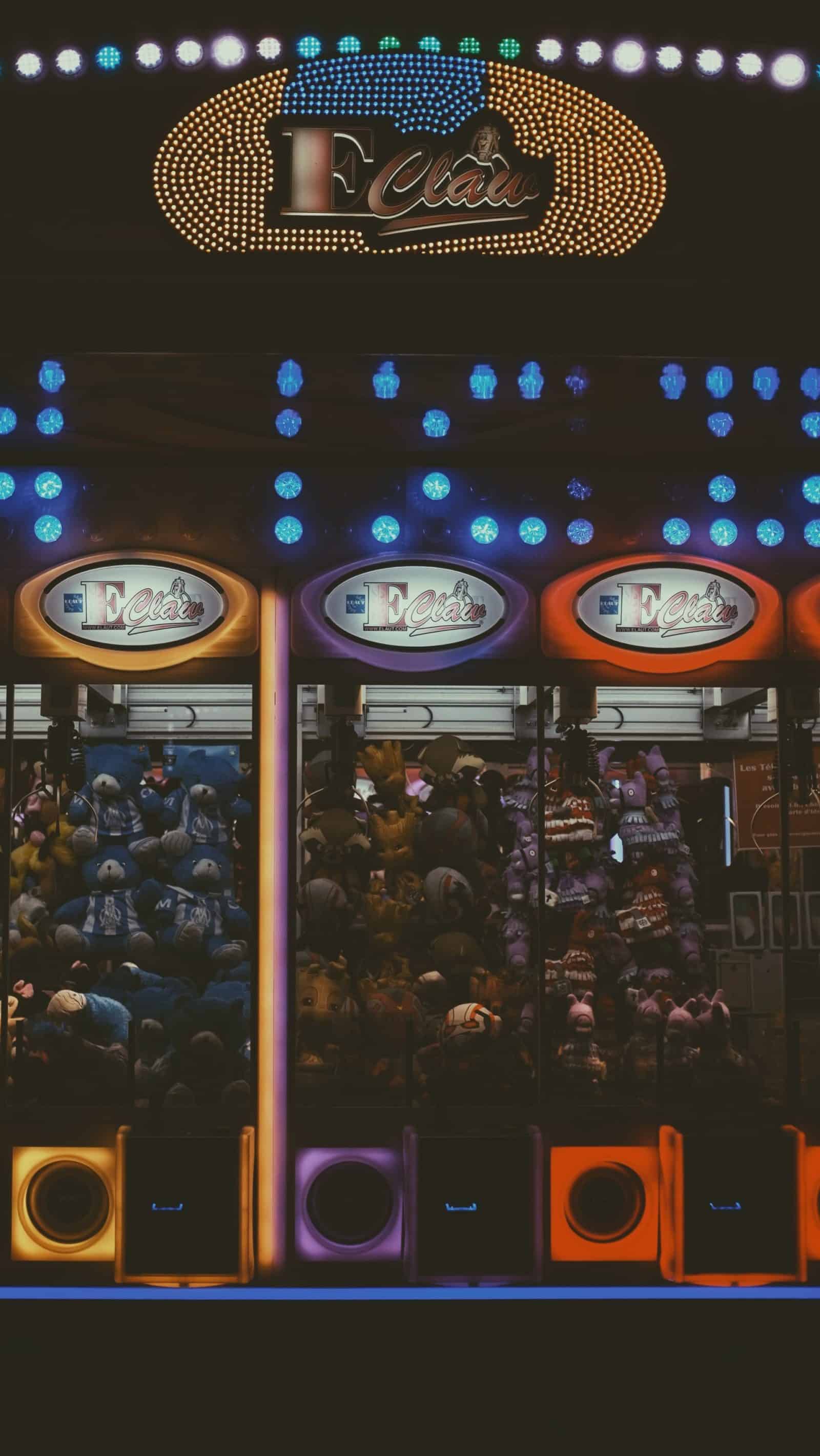 Clawee Review - The Real Live Claw Machine That Gives You Real Prizes ...