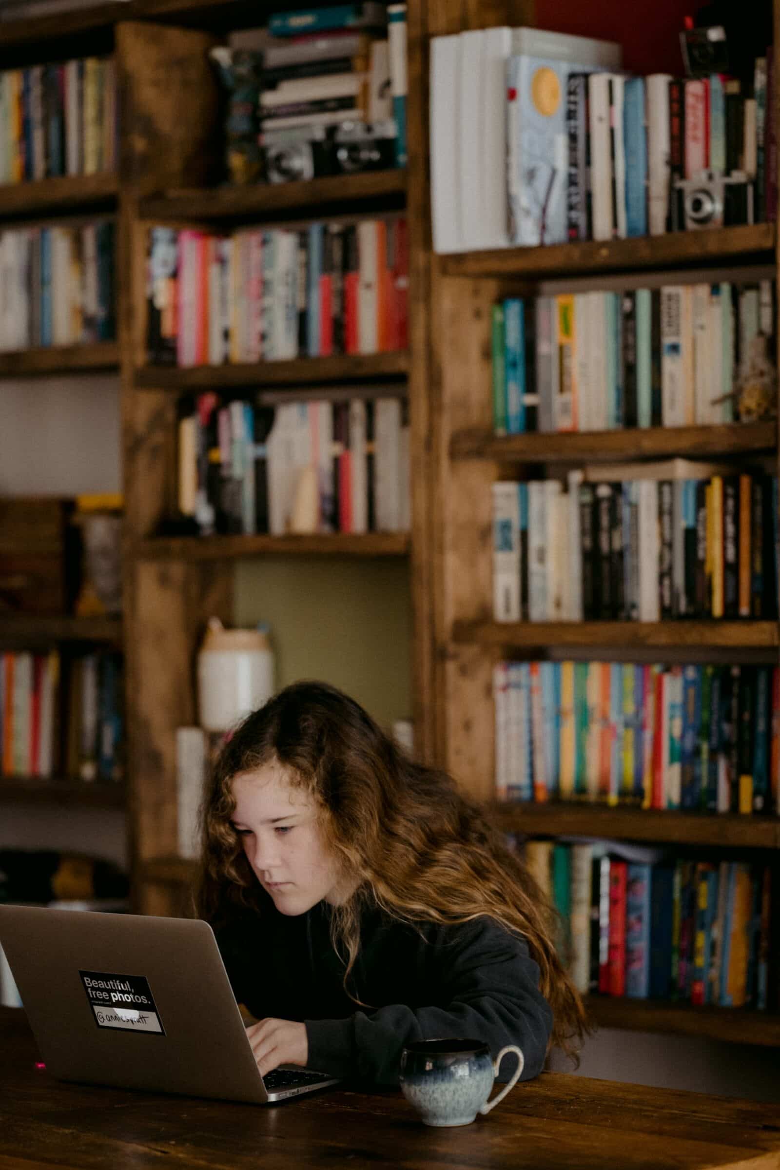 Best Tips For Student Undertaking Distance Learning | Bit Rebels