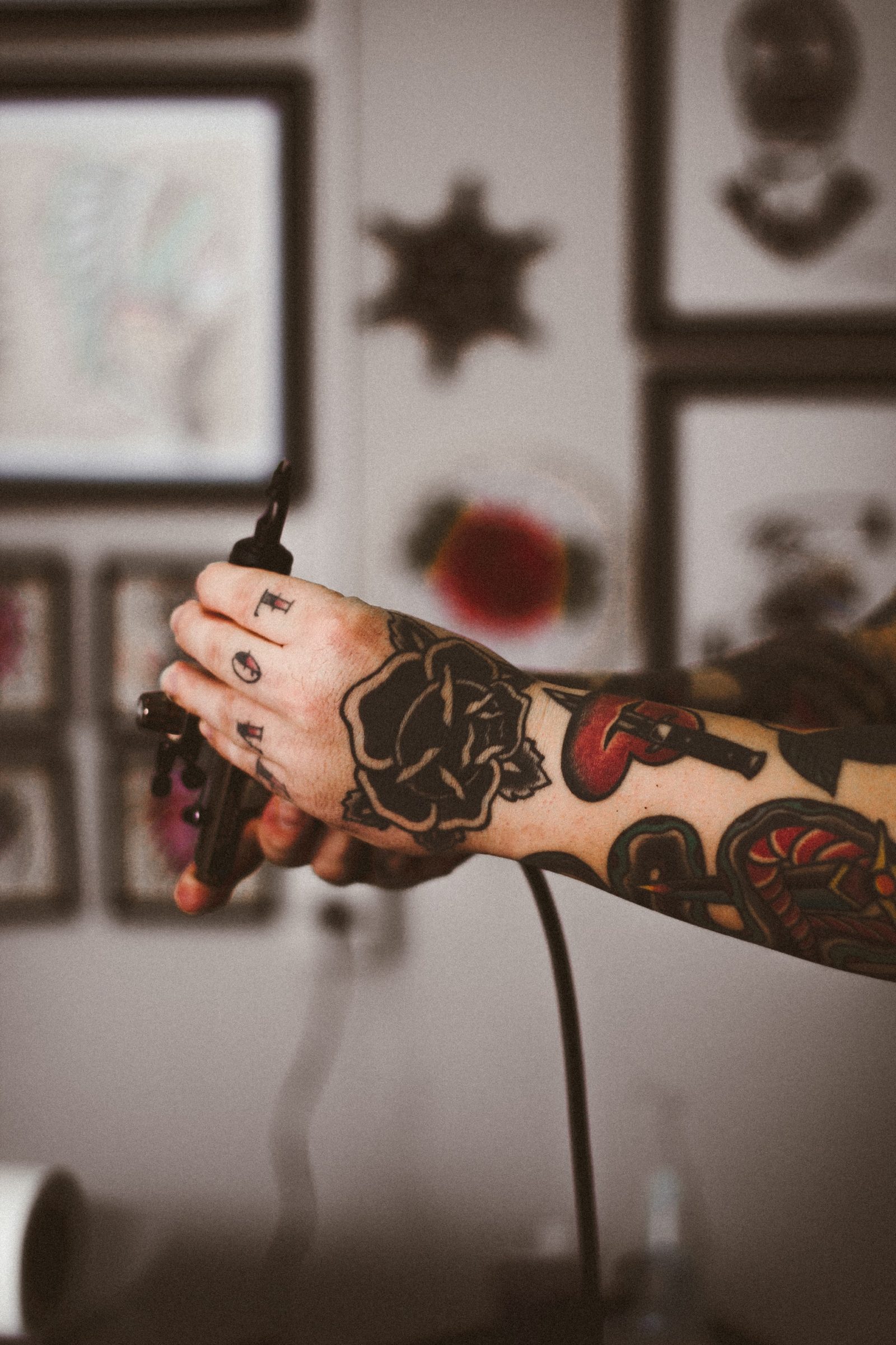 Coil vs Rotary - Which Is The Right Tattoo Machine For Beginners? | Bit ...