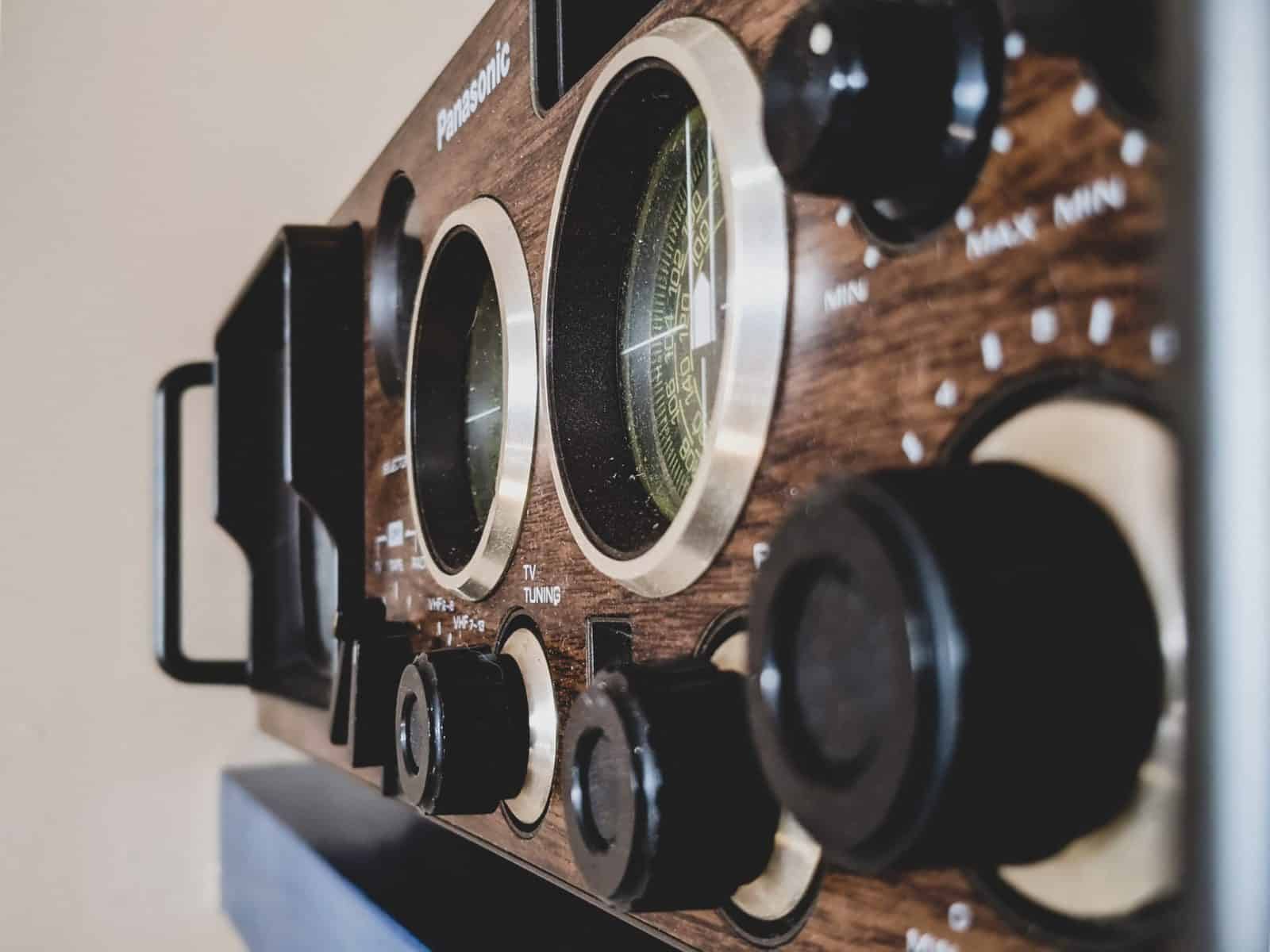 8 Reasons You May Want A Ham Radio At Home | Bit Rebels