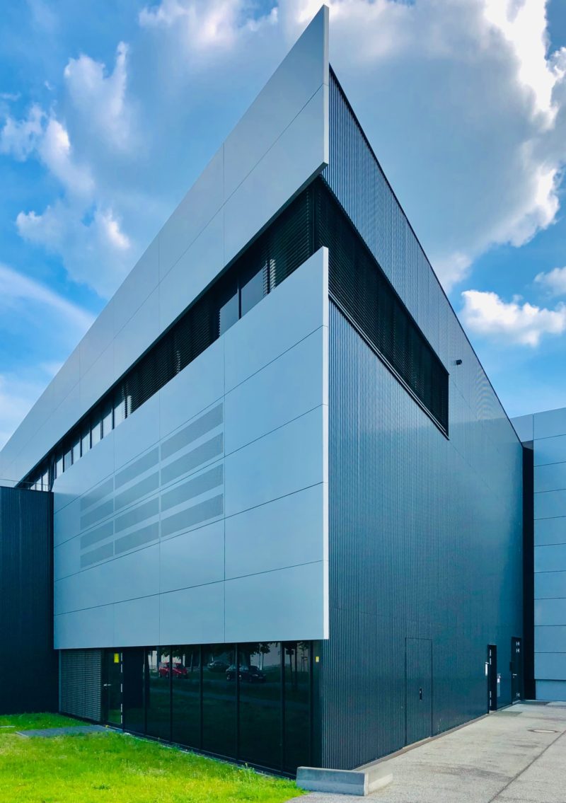 3 Steps To Revitalizing An Aging Commercial Building | Bit Rebels