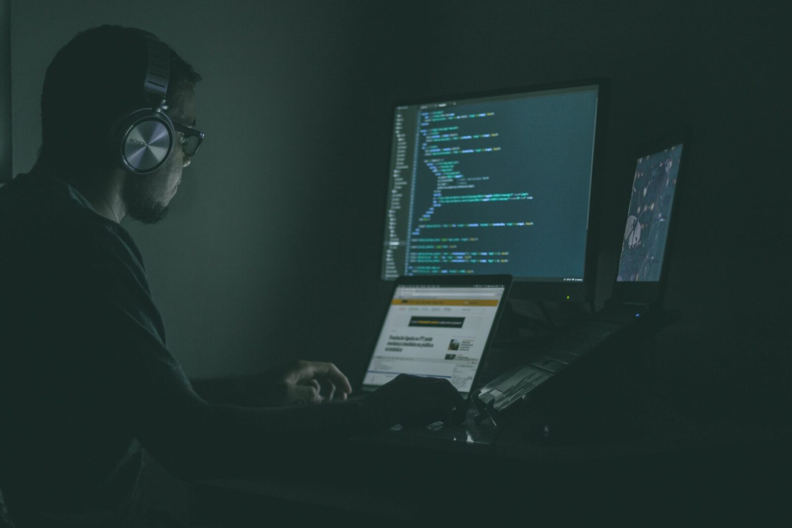 Take A Look At The Roles You Can Take In A Cybersecurity Career | Bit ...