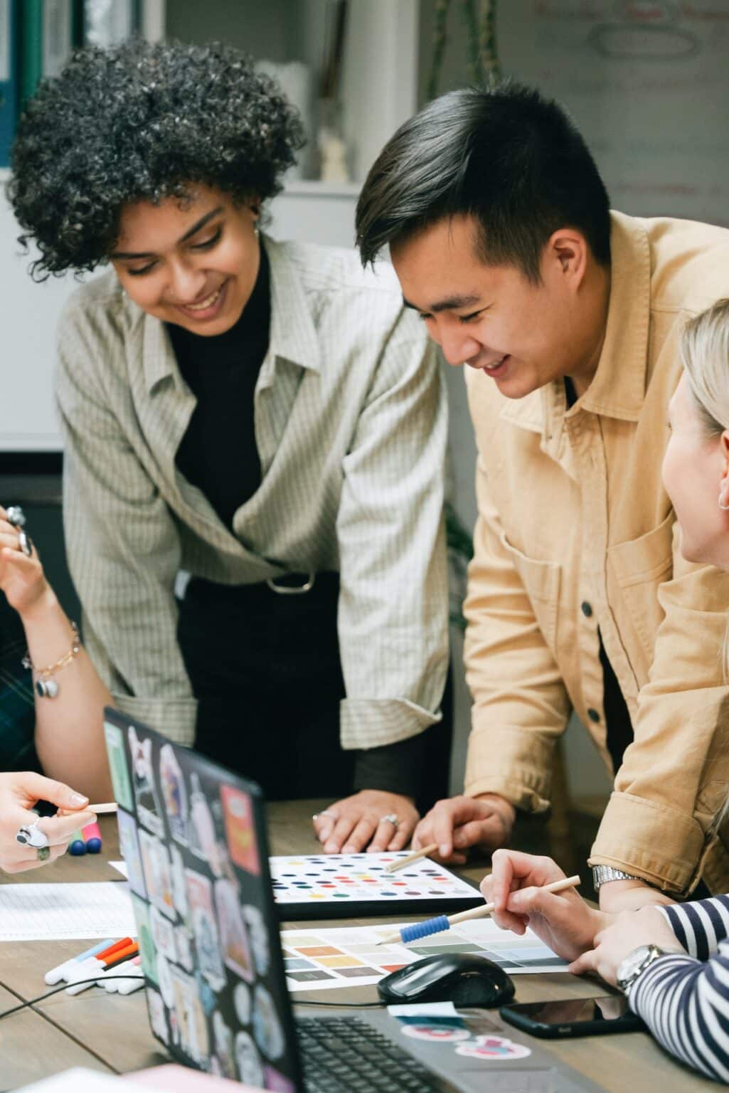 9 Ways To Improve Internal Communication At Your Business | Bit Rebels